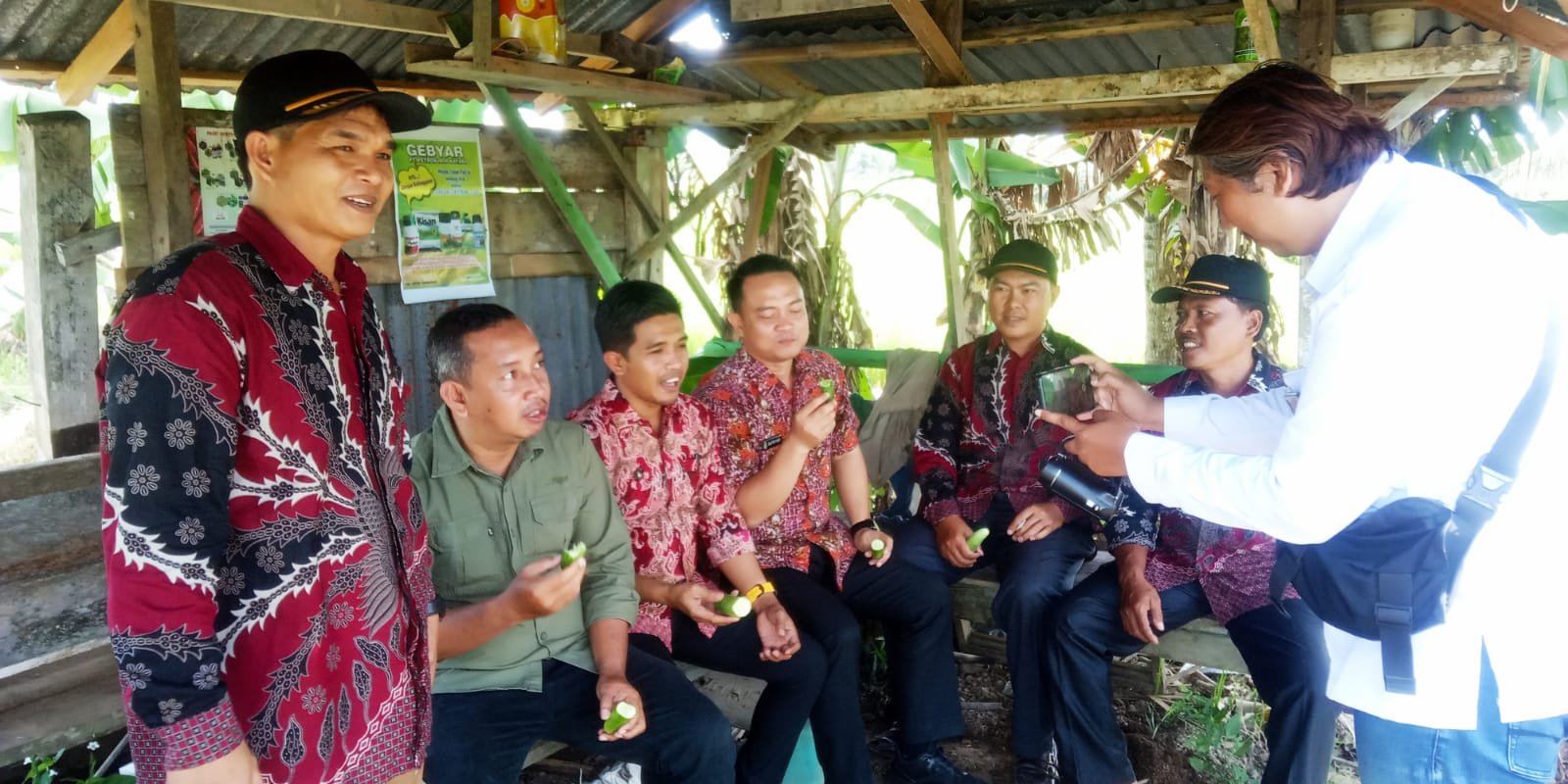 Geliat Usaha Desa Pekik Nyaring - Mata Dian