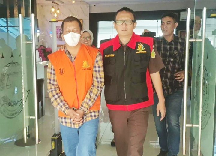 Kejati bengkulu tahan tersangka baru kasus korupsi proyek asrama haji bengkulu tahun 2020 - Mata ...